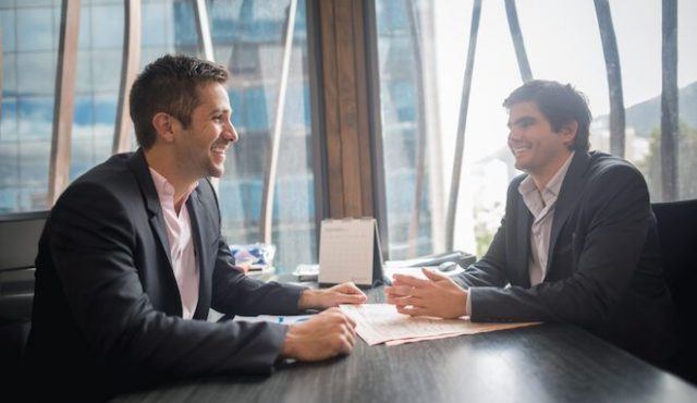 ¿Qué es un abogado junior y cuáles son sus funciones?