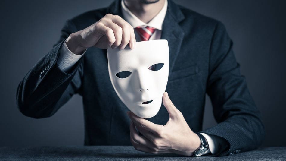 ¿Qué es la falsedad documental y qué tipos existen? | UNIR