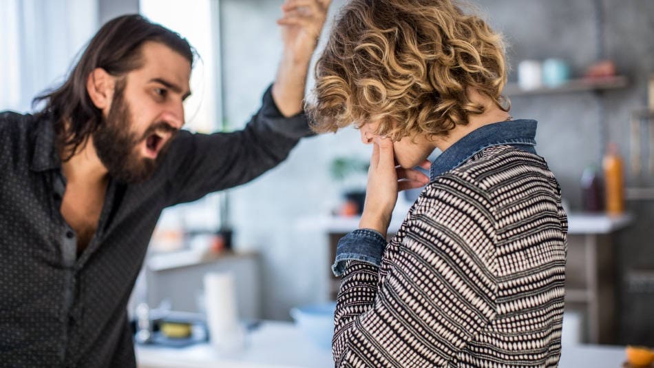 ¿Qué son los delitos de amenazas y qué tipos hay? | UNIR