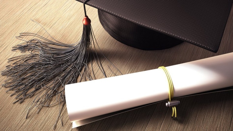 ¿Qué es un título universitario? Tipos, características y ventajas