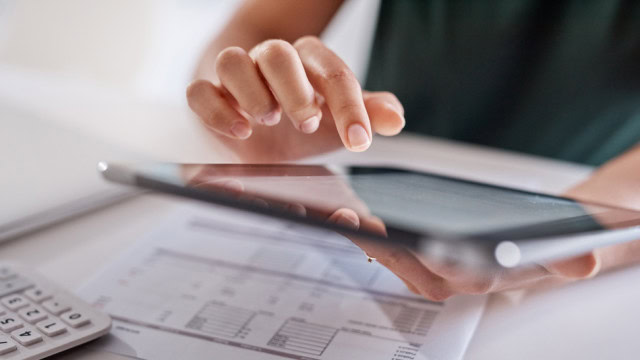 Auxiliar contable: ¿Qué hace y cómo serlo? | UNIR